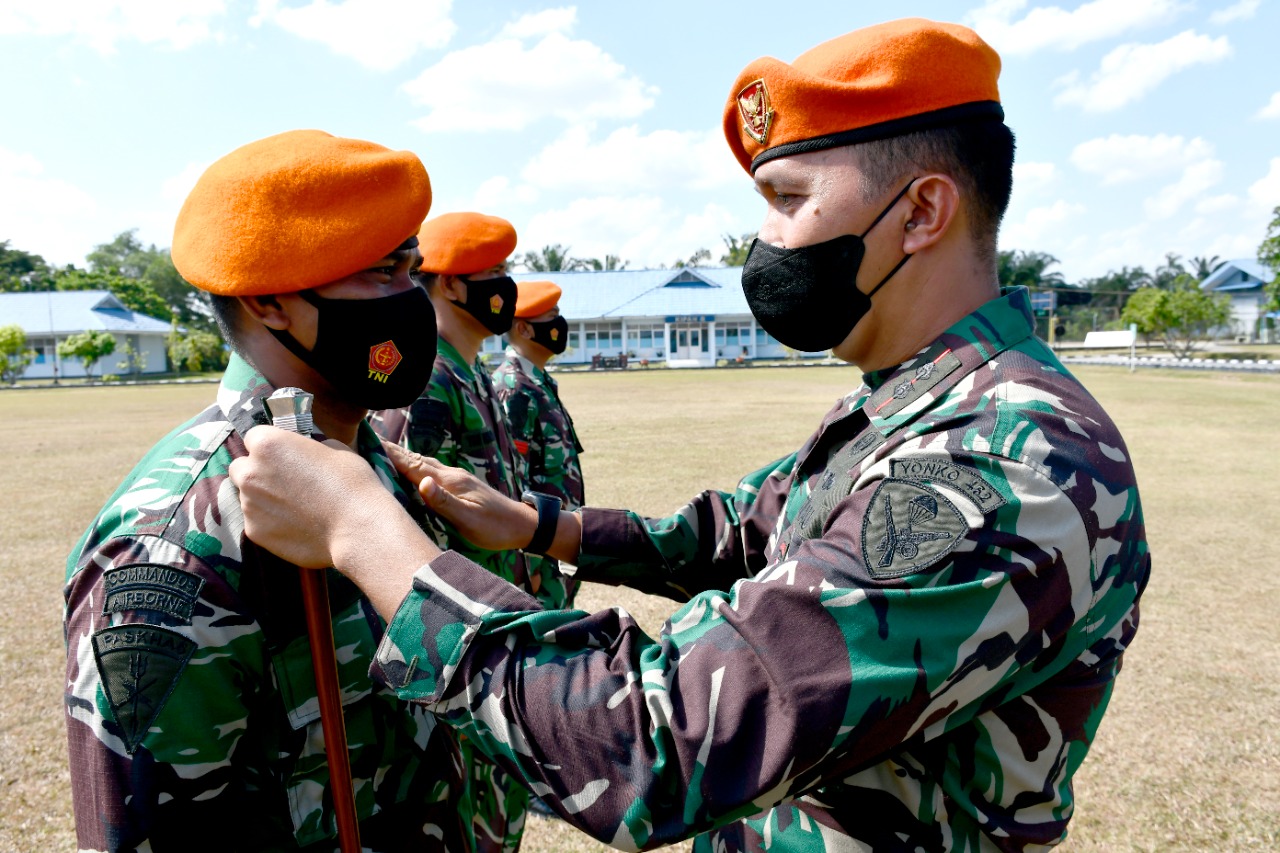 DANYONKO 462 KOPASGAT PIMPIN UPACARA KENAIKAN PANGKAT PRAJURIT PERIODE ... DANYONKO 462 KOPASGAT PIMPIN UPACARA KENAIKAN PANGKAT PRAJURIT PERIODE ...